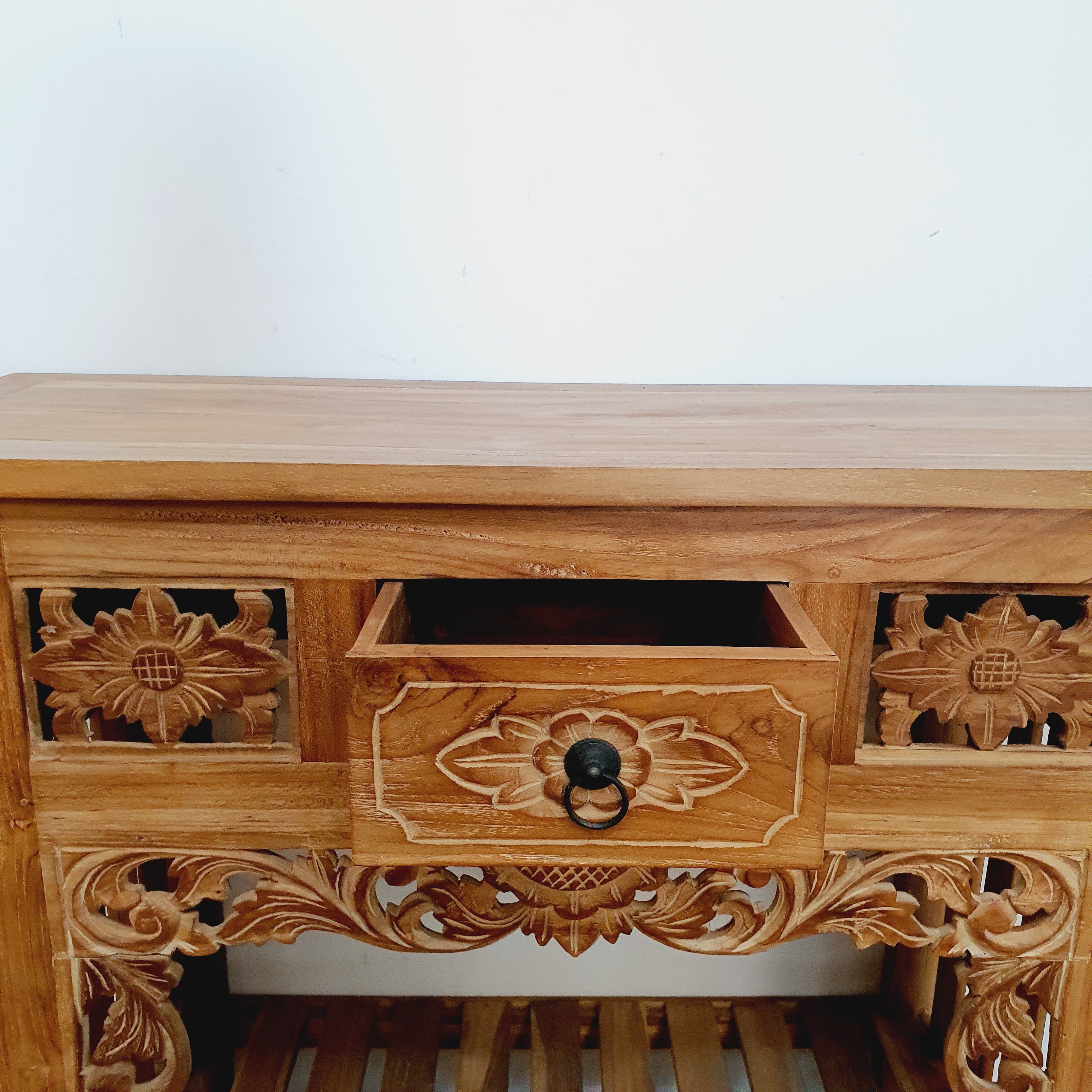 Anteng Balinese Hand Carved Console Hall Table - Natural – Bali Abundance